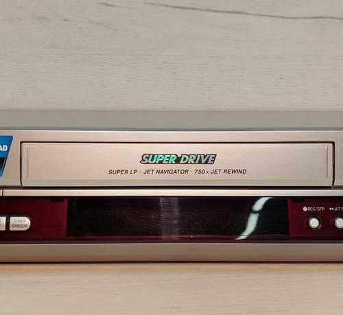 Видеомагнитофон Panasonic Super Drive с пультом