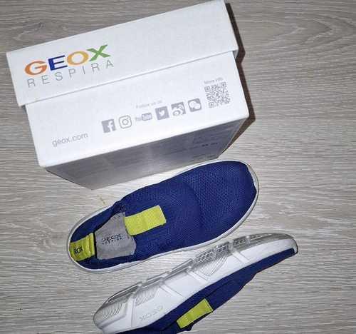 Кроссовки сеточкой Geox 31 размера