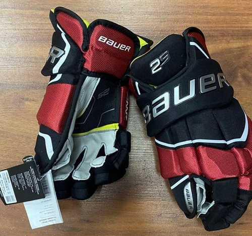 Новые. Перчатки хоккейные Bauer Supreme 2S, 15''