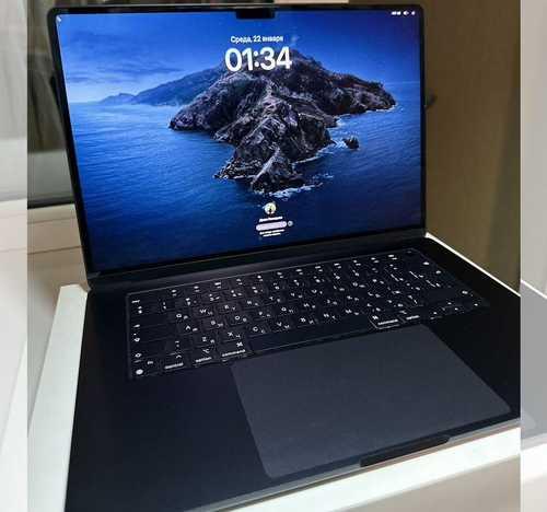 Apple macbook air 15 m2