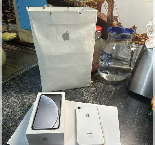 iPhone Xr, 128 ГБ