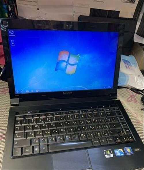 Lenovo 13.3/intel i3/4gb/500Gb/Nvidia GF305M