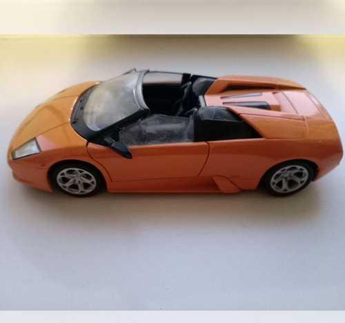 Модель автомобиля Lamborghini Murcielago (1:24)