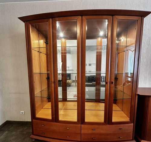 Комод сервант италия