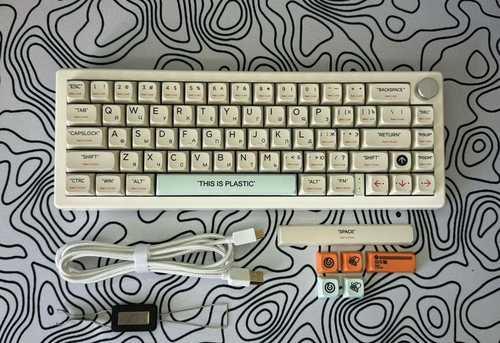 Кастомная механическая клавиатура GMK67