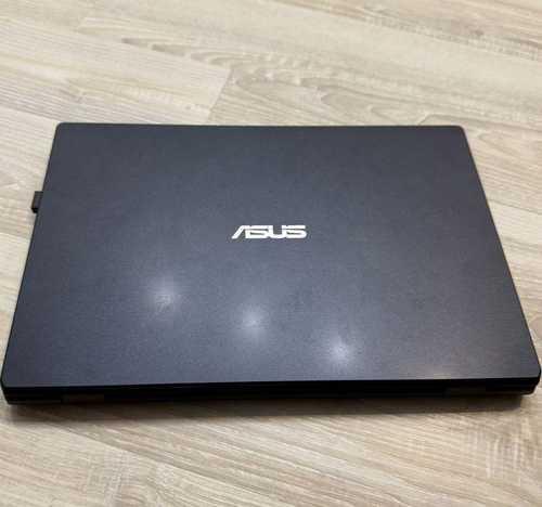 Asus E210m