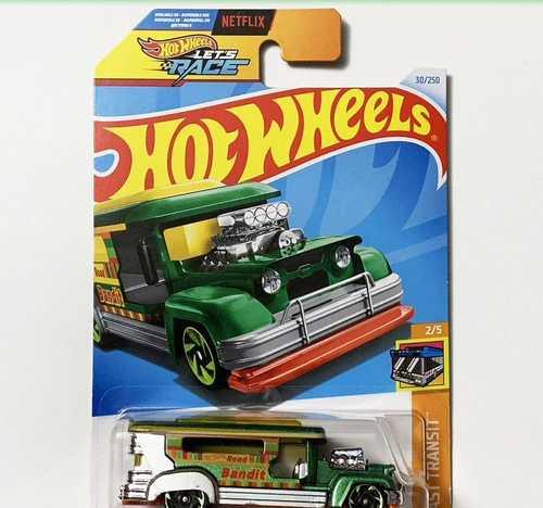 Hot wheels road bandit