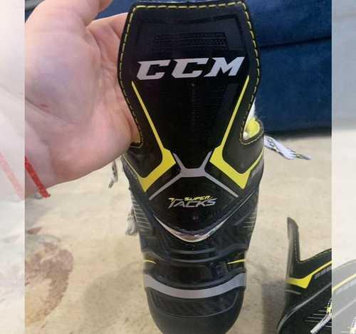 Коньки хоккейные ccm super tacks 9360 speed blade