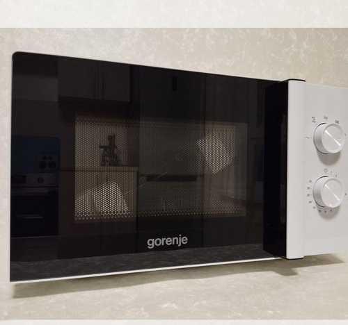 Микроволновая печь Gorenje MO17E1WH