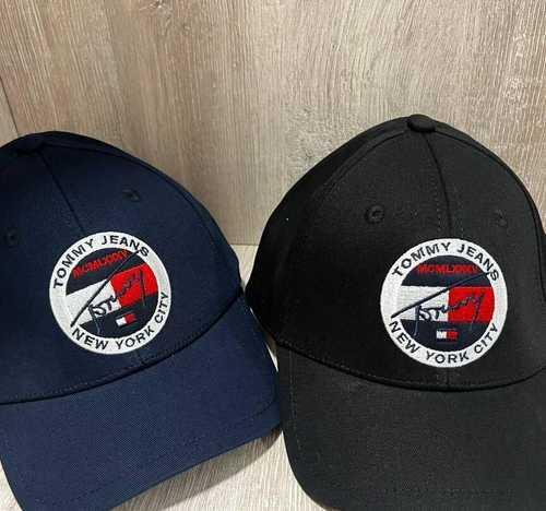Tommy hilfiger кепка