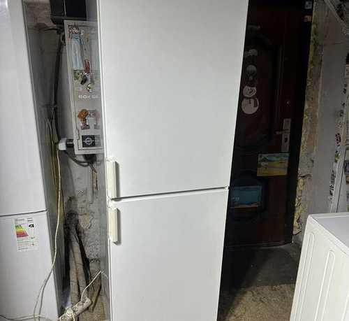 Холодильник rosenlew