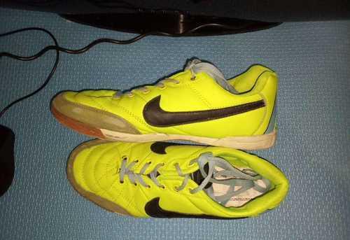 Футзалки nike tiempo 42 размер