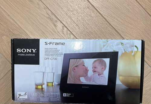 Цифровая фоторамка новая Sony S-Frame DPF-C700