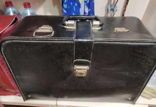 Швейная машинка Мальва в чехле-чемодане