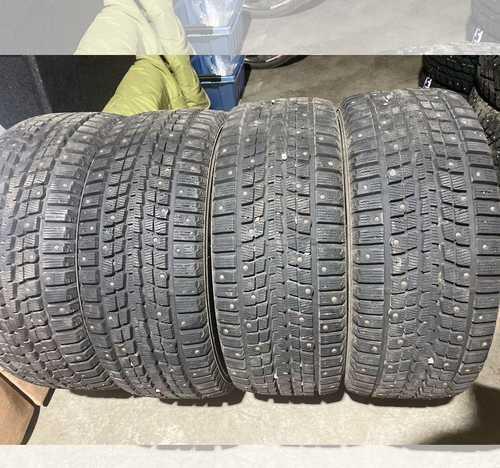 Dunlop SP Winter Ice 01 215/55 R16 101H