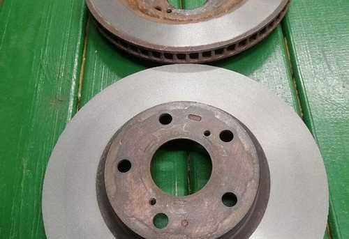 Тормозные диски передние на toyota RAV4, 3покол