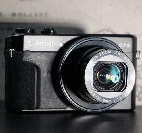 Canon PowerShot G7X Mark II