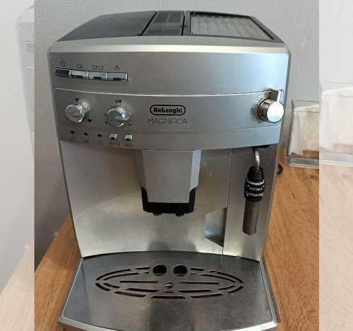 Кофемашина delonghi magnifica