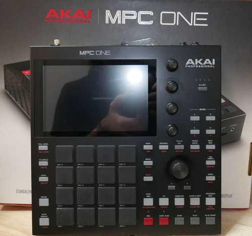 Akai MPC One Семплер Ай-Шефф