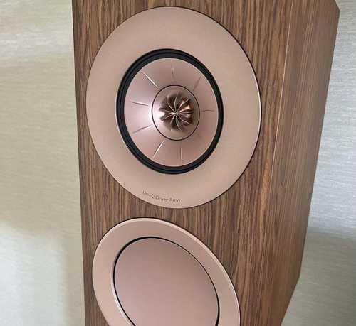 Kef R3