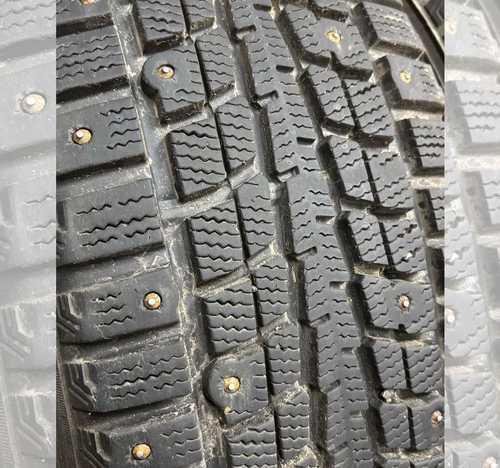 Dunlop SP Winter Ice 01 205/60 R16 92T