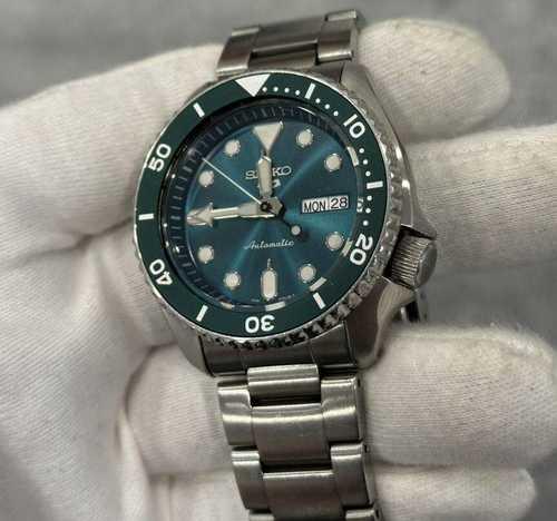 Часы Seiko 5 Sports Automatic