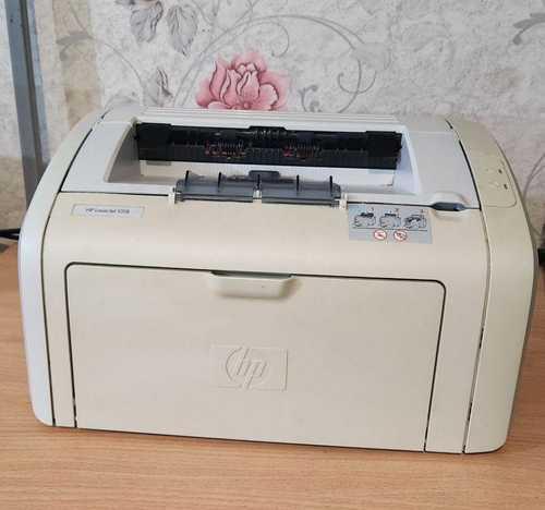 Принтер HP laserjet 1018 800стр