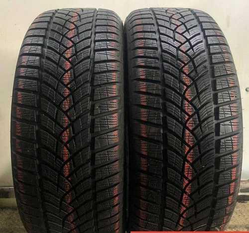 Goodyear UltraGrip Performance Gen-1 215/45 R18 93V