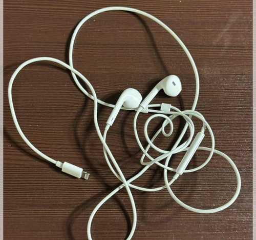 Наушники apple earpods lightning