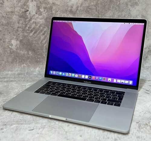 Macbook Pro 15 2019 i7/RP560x/16/256