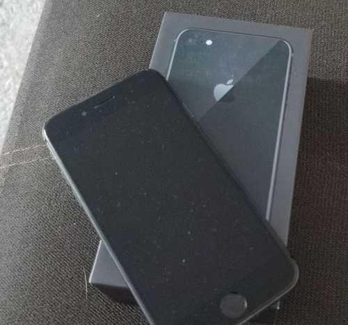 iPhone 8, 64 ГБ