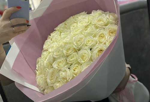 51 белая роза 70 см цветы с доставкой