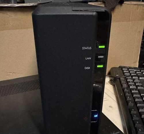 Настольный NAS-сервер Synology DS115