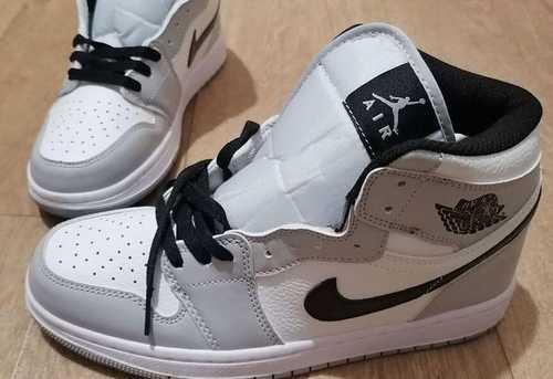 Кроссовки мужские Nike Jordan кожаные