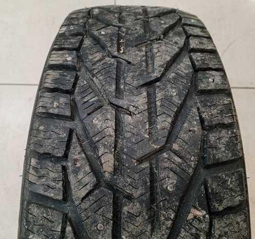 Kormoran Stud 2 205/60 R16 96T
