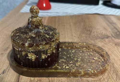 Шкатулка и поднос для украшений