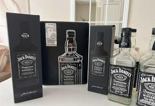 Jack коробки и бутылки пустые от виски