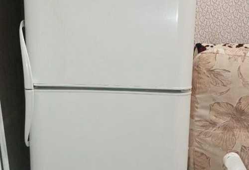 Холодильник и стиральная машина бу