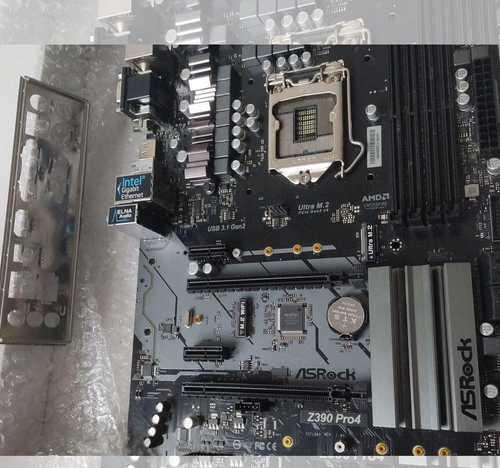 Материнская плата ASRock z390 Pro4