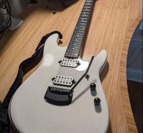 Ernie Ball Music Man Jason Richardson Cutlass 6