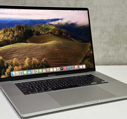 MacBook Pro 16"2019 - i7 16/512 150 циклов