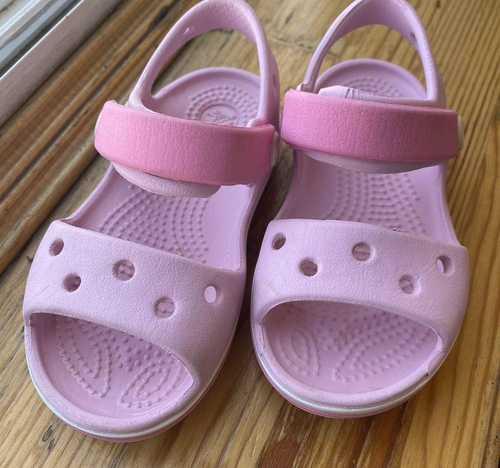 Сандалии crocs c7