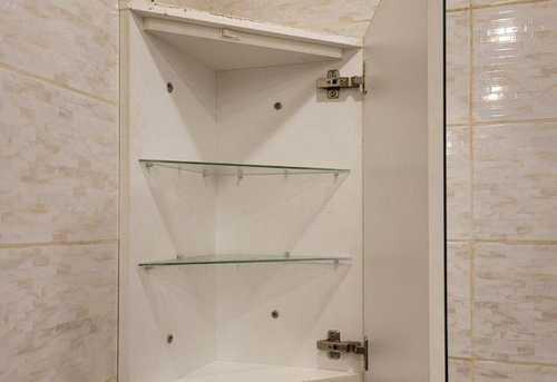 Тумбочка зеркалами для ванной