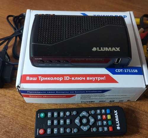 Цифровая тв приставка dvb-t2 lumax DV1107HD. Рабоч