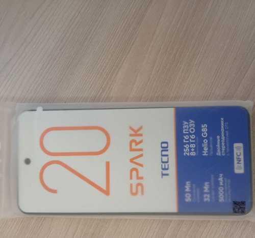 Tecno Spark 20, 8/256 ГБ