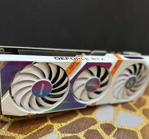 Красивая видеокарта RTX 3080 Colorful ultra white