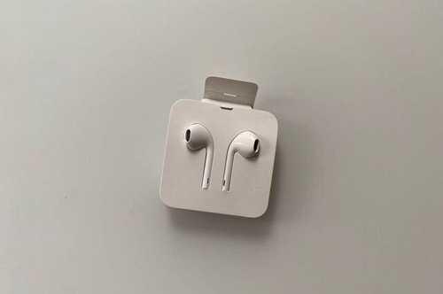 Проводные Apple EarPods (Lightning)