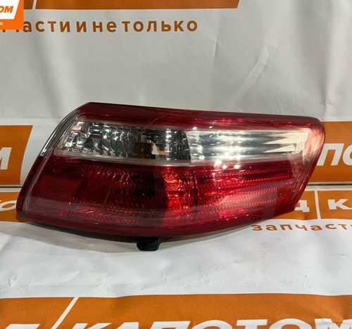 Фонарь задний правый Toyota Camry XV40 2006