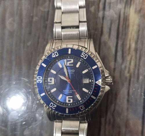 Мужские наручные часы casio