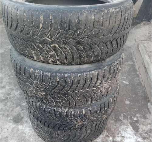 Bridgestone Blizzak Spike-01 245/55 R19